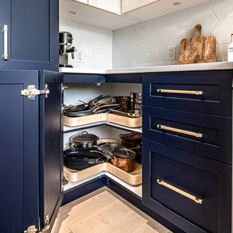 Kitchen Storage Accessories & Cabinet Hardware | Armoires Senécal